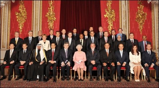 Prime Minister Meles Zeinaw chats with president Obama and meets the ...